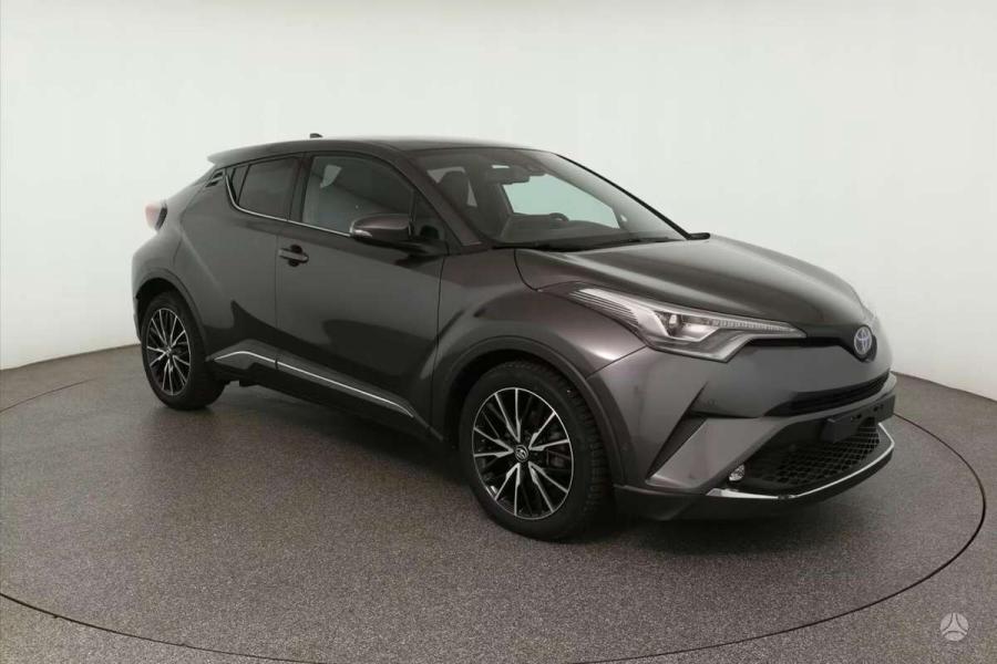 Pelēks Toyota C-HR 2018 Rīga, ar dzinēja tilpumu 1.20 L un nobraukumu 86 tūkst. km par 15700 €, foto 4 vietnē AUTOMOTO.COM.LV