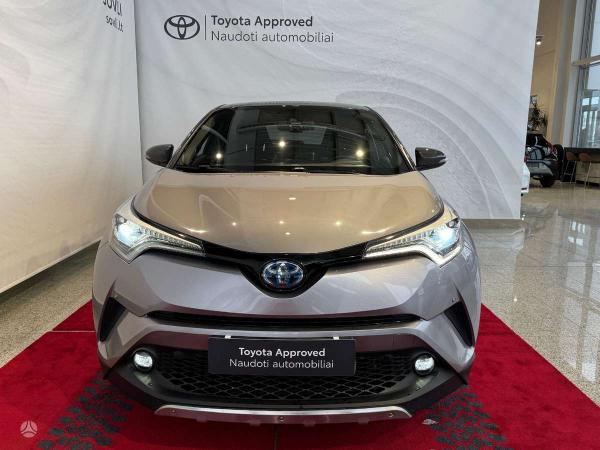Серый Тойота C-HR 2018 в Шяуляй, объемом двигателя 1.80 л и пробегом 54 тыс. км за 19900 €, фото 3 на AUTOMOTO.COM.LV