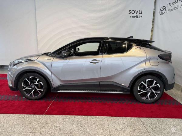 Серый Тойота C-HR 2018 в Шяуляй, объемом двигателя 1.80 л и пробегом 54 тыс. км за 19900 €, фото 5 на AUTOMOTO.COM.LV
