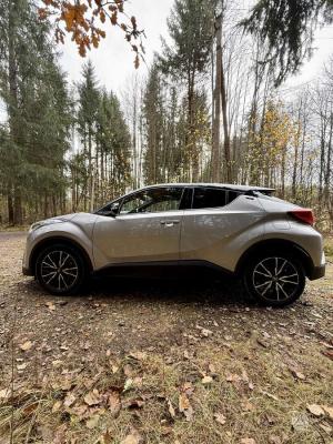 Grey Toyota C-HR 2018 in Vilnius, with an engine capacity of 1.20 L and mileage of 102 thousand km for 16500 €, photo 7 on AUTOMOTO.COM.LV