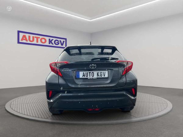 Серый Тойота C-HR 2018 в Каунас, объемом двигателя 1.20 л и пробегом 109 тыс. км за 14999 €, фото 4 на AUTOMOTO.COM.LV