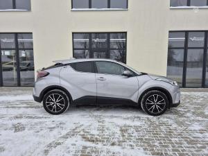Pelēks Toyota C-HR 2018 Marijampole, ar dzinēja tilpumu 1.20 L un nobraukumu 67 tūkst. km par 17000 €, foto 5 vietnē AUTOMOTO.COM.LV