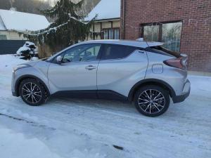 Grey Toyota C-HR 2018 in Kaunas, with an engine capacity of 1.80 L and mileage of 182 thousand km for 16250 €, photo 5 on AUTOMOTO.COM.LV