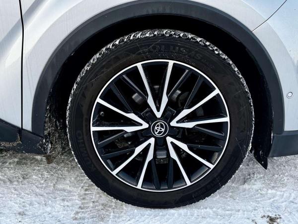 Pelēks Toyota C-HR 2018 Viļņa, ar dzinēja tilpumu 1.80 L un nobraukumu 167 tūkst. km par 15990 €, foto 11 vietnē AUTOMOTO.COM.LV