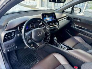 Pelēks Toyota C-HR 2018 Viļņa, ar dzinēja tilpumu 1.80 L un nobraukumu 167 tūkst. km par 15990 €, foto 12 vietnē AUTOMOTO.COM.LV