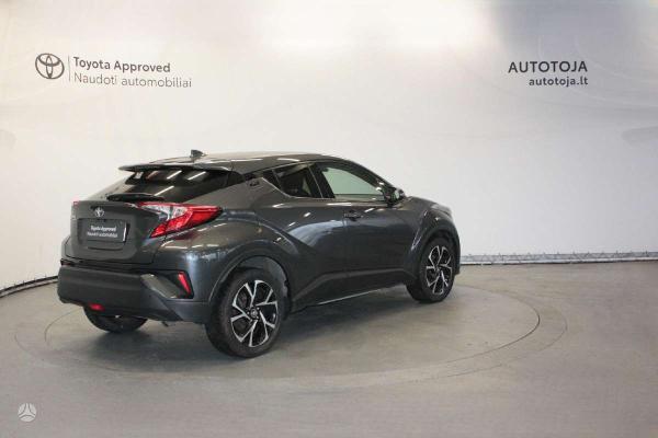 Grey Toyota C-HR 2018 in Kaunas, with an engine capacity of 1.20 L and mileage of 109 thousand km for 16500 €, photo 2 on AUTOMOTO.COM.LV