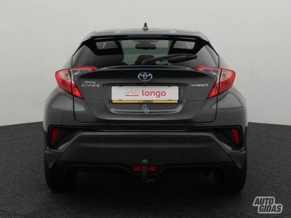 Grey Toyota C-HR 2018 in Vilnius, with an engine capacity of 1.80 L and mileage of 174 thousand km for 16999 €, photo 5 on AUTOMOTO.COM.LV