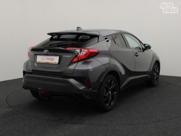 Grey Toyota C-HR 2018 in Vilnius, with an engine capacity of 1.80 L and mileage of 174 thousand km for 16999 €, photo 8 on AUTOMOTO.COM.LV