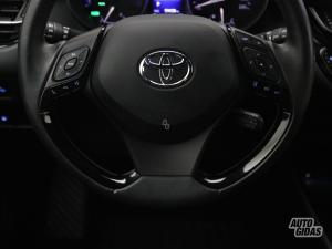 Pelēks Toyota C-HR 2018 Viļņa, ar dzinēja tilpumu 1.80 L un nobraukumu 174 tūkst. km par 16999 €, foto 18 vietnē AUTOMOTO.COM.LV