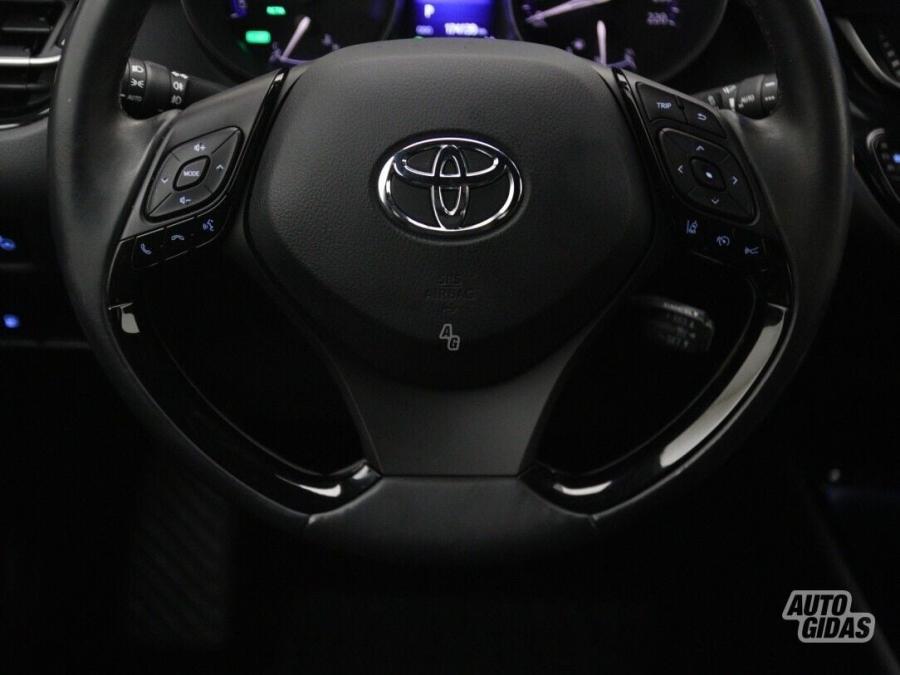 Pelēks Toyota C-HR 2018 Viļņa, ar dzinēja tilpumu 1.80 L un nobraukumu 174 tūkst. km par 16999 €, foto 18 vietnē AUTOMOTO.COM.LV