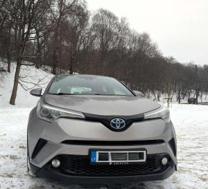 Grey Toyota C-HR 2018 in Kaunas, with an engine capacity of 1.80 L and mileage of 81 thousand km for 16200 €, photo 3 on AUTOMOTO.COM.LV