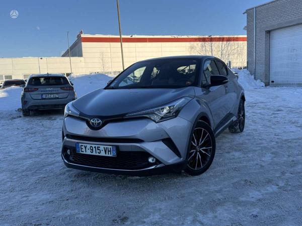 Pelēks Toyota C-HR 2018 Panevēža, ar dzinēja tilpumu 1.80 L un nobraukumu 260 tūkst. km par 13990 €, foto 4 vietnē AUTOMOTO.COM.LV