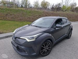 Grey Toyota C-HR 2018 in Vilnius, with an engine capacity of 1.80 L and mileage of 204 thousand km for 13950 €, photo 6 on AUTOMOTO.COM.LV