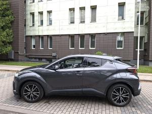 Серый Тойота C-HR 2018 в Вильнюс, объемом двигателя 1.80 л и пробегом 230 тыс. км за 13999 €, фото 6 на AUTOMOTO.COM.LV