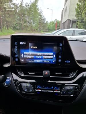 Серый Тойота C-HR 2018 в Вильнюс, объемом двигателя 1.80 л и пробегом 230 тыс. км за 13999 €, фото 23 на AUTOMOTO.COM.LV