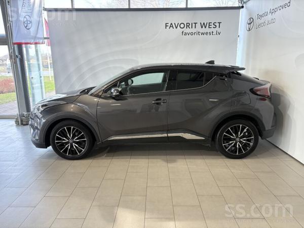 Серый Тойота C-HR 2018 в Вентспилс, объемом двигателя 1.80 л и пробегом 93 тыс. км за 17990 €, фото 2 на AUTOMOTO.COM.LV