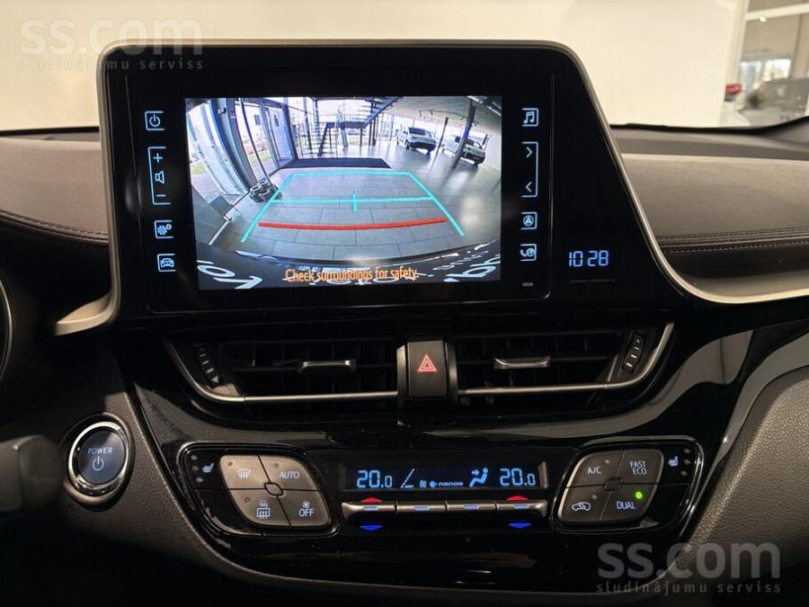 Grey Toyota C-HR 2018 in Ventspils, with an engine capacity of 1.80 L and mileage of 93 thousand km for 17990 €, photo 19 on AUTOMOTO.COM.LV