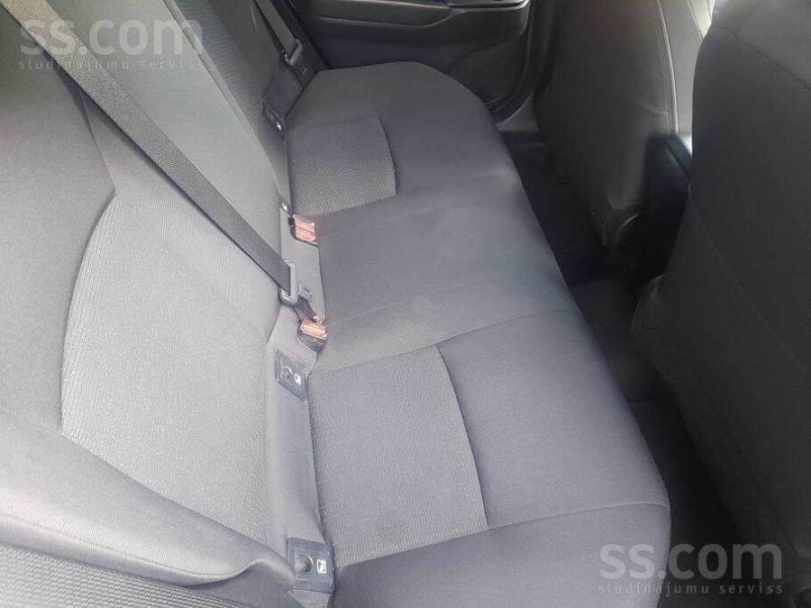 Pelēks Toyota C-HR 2018 Rīga, ar dzinēja tilpumu 1.80 L un nobraukumu 230 tūkst. km par 14650 €, foto 10 vietnē AUTOMOTO.COM.LV