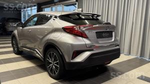 Grey Toyota C-HR 2018 in Riga, with an engine capacity of 1.80 L and mileage of 154 thousand km for 16490 €, photo 7 on AUTOMOTO.COM.LV