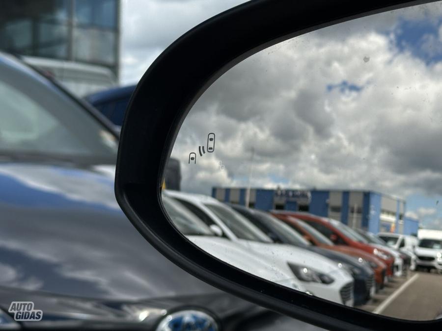 Серый Тойота C-HR 2018 в Каунас, объемом двигателя 1.80 л и пробегом 133 тыс. км за 19471 €, фото 29 на AUTOMOTO.COM.LV