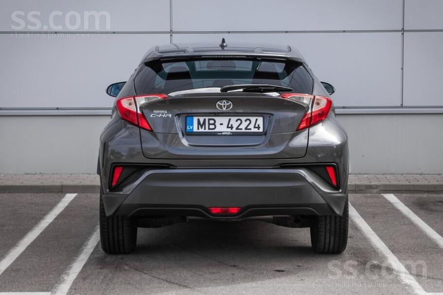 Серый Тойота C-HR 2018 в Рига, объемом двигателя 1.20 л и пробегом 107 тыс. км за 13950 €, фото 7 на AUTOMOTO.COM.LV