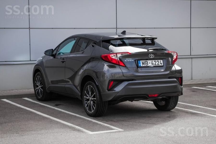 Серый Тойота C-HR 2018 в Рига, объемом двигателя 1.20 л и пробегом 107 тыс. км за 13950 €, фото 8 на AUTOMOTO.COM.LV