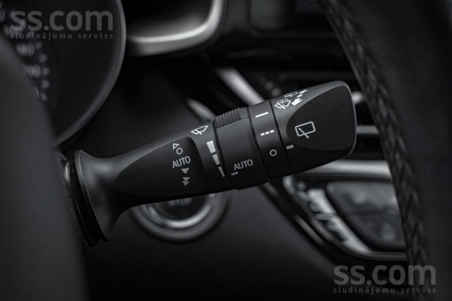 Серый Тойота C-HR 2018 в Рига, объемом двигателя 1.20 л и пробегом 107 тыс. км за 13950 €, фото 21 на AUTOMOTO.COM.LV