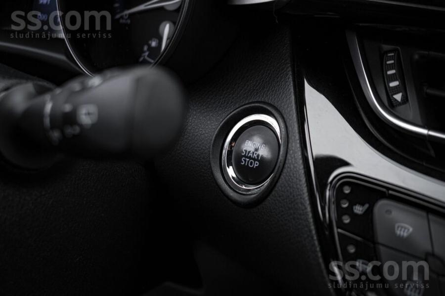 Серый Тойота C-HR 2018 в Рига, объемом двигателя 1.20 л и пробегом 107 тыс. км за 13950 €, фото 23 на AUTOMOTO.COM.LV
