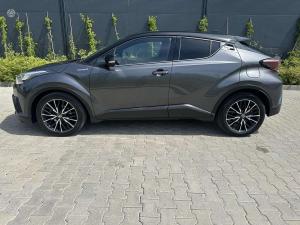 Pelēks Toyota C-HR 2018 Viļņa, ar dzinēja tilpumu 1.80 L un nobraukumu 110 tūkst. km par 17250 €, foto 17 vietnē AUTOMOTO.COM.LV