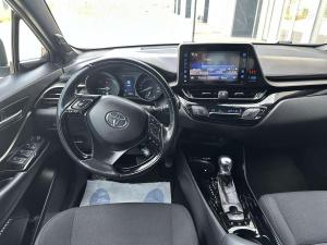 Pelēks Toyota C-HR 2018 Viļņa, ar dzinēja tilpumu 1.80 L un nobraukumu 110 tūkst. km par 17250 €, foto 27 vietnē AUTOMOTO.COM.LV