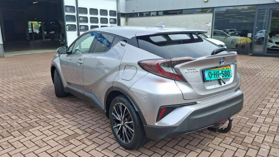 Серый Тойота C-HR 2018 в Каунас, объемом двигателя 1.80 л и пробегом 190 тыс. км за 15999 €, фото 4 на AUTOMOTO.COM.LV