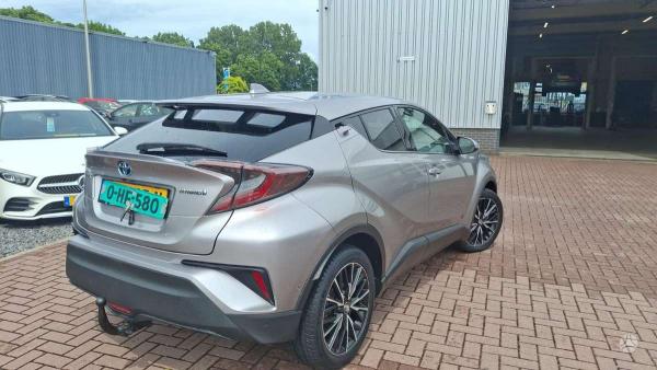 Pelēks Toyota C-HR 2018 Kauņa, ar dzinēja tilpumu 1.80 L un nobraukumu 190 tūkst. km par 15999 €, foto 4 vietnē AUTOMOTO.COM.LV