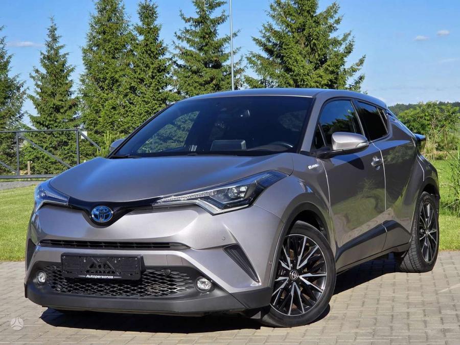 Серый Тойота C-HR 2018 в Каунас, объемом двигателя 1.80 л и пробегом 191 тыс. км за 15999 €, фото 1 на AUTOMOTO.COM.LV