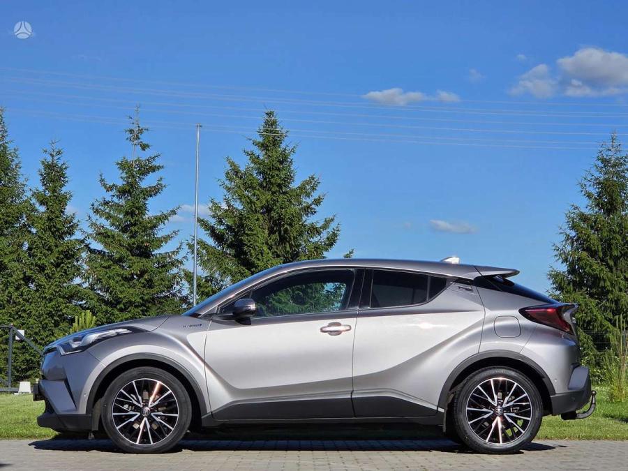 Серый Тойота C-HR 2018 в Каунас, объемом двигателя 1.80 л и пробегом 191 тыс. км за 15999 €, фото 3 на AUTOMOTO.COM.LV