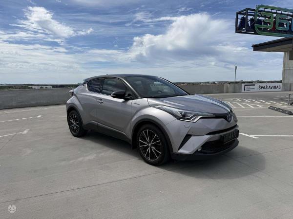 Pelēks Toyota C-HR 2018 Viļņa, ar dzinēja tilpumu 1.80 L un nobraukumu 181 tūkst. km par 15800 €, foto 1 vietnē AUTOMOTO.COM.LV