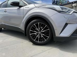 Pelēks Toyota C-HR 2018 Viļņa, ar dzinēja tilpumu 1.80 L un nobraukumu 181 tūkst. km par 15800 €, foto 9 vietnē AUTOMOTO.COM.LV