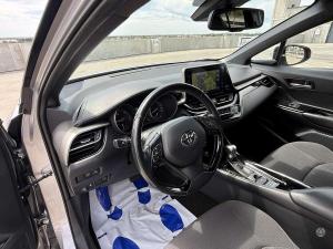 Pelēks Toyota C-HR 2018 Viļņa, ar dzinēja tilpumu 1.80 L un nobraukumu 181 tūkst. km par 15800 €, foto 15 vietnē AUTOMOTO.COM.LV