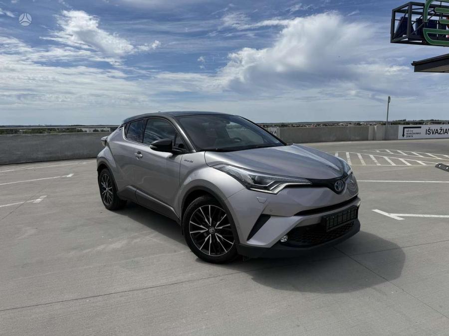 Pelēks Toyota C-HR 2018 Viļņa, ar dzinēja tilpumu 1.80 L un nobraukumu 181 tūkst. km par 15800 €, foto 30 vietnē AUTOMOTO.COM.LV