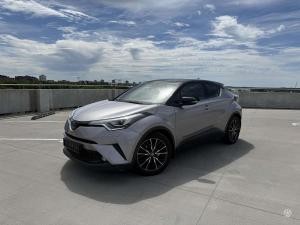 Pelēks Toyota C-HR 2018 Viļņa, ar dzinēja tilpumu 1.80 L un nobraukumu 181 tūkst. km par 15800 €, foto 31 vietnē AUTOMOTO.COM.LV
