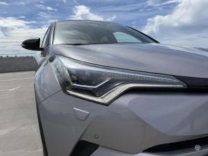 Pelēks Toyota C-HR 2018 Viļņa, ar dzinēja tilpumu 1.80 L un nobraukumu 181 tūkst. km par 15800 €, foto 32 vietnē AUTOMOTO.COM.LV