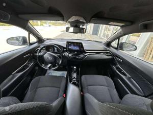 Серый Тойота C-HR 2018 в Вильнюс, объемом двигателя 1.80 л и пробегом 110 тыс. км за 17250 €, фото 26 на AUTOMOTO.COM.LV