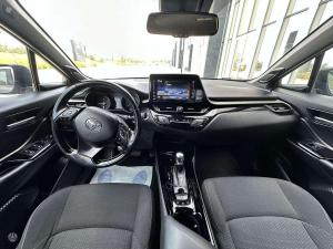 Серый Тойота C-HR 2018 в Вильнюс, объемом двигателя 1.80 л и пробегом 110 тыс. км за 17250 €, фото 29 на AUTOMOTO.COM.LV