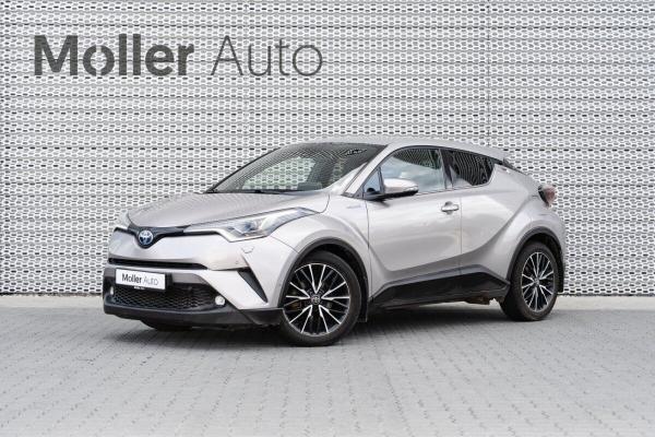 Grey Toyota C-HR 2018 in Marupe, with an engine capacity of 1.80 L and mileage of 151 thousand km for 17000 €, photo 1 on AUTOMOTO.COM.LV