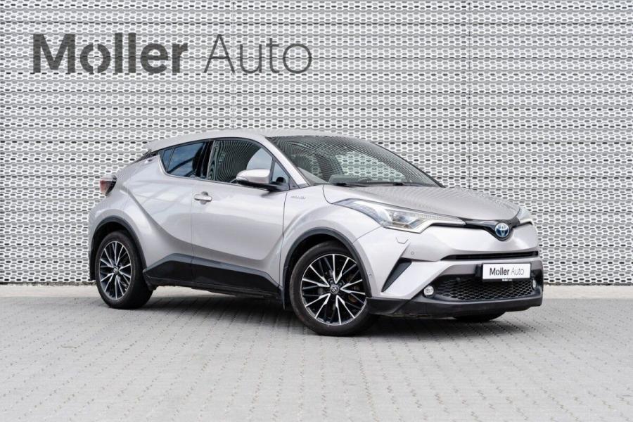 Grey Toyota C-HR 2018 in Marupe, with an engine capacity of 1.80 L and mileage of 151 thousand km for 17000 €, photo 3 on AUTOMOTO.COM.LV