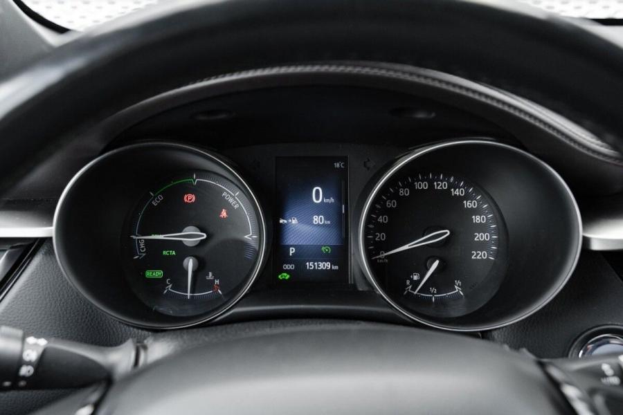 Grey Toyota C-HR 2018 in Marupe, with an engine capacity of 1.80 L and mileage of 151 thousand km for 17000 €, photo 13 on AUTOMOTO.COM.LV