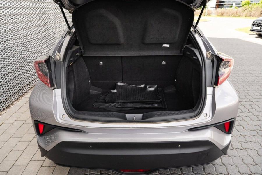 Grey Toyota C-HR 2018 in Marupe, with an engine capacity of 1.80 L and mileage of 151 thousand km for 17000 €, photo 22 on AUTOMOTO.COM.LV