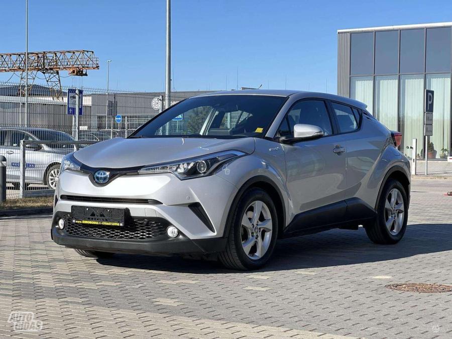 Pelēks Toyota C-HR 2018 Šauļi, ar dzinēja tilpumu 1.80 L un nobraukumu 181 tūkst. km par 14700 €, foto 3 vietnē AUTOMOTO.COM.LV