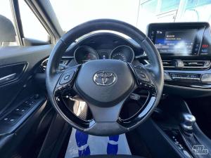 Pelēks Toyota C-HR 2018 Šauļi, ar dzinēja tilpumu 1.80 L un nobraukumu 181 tūkst. km par 14700 €, foto 18 vietnē AUTOMOTO.COM.LV