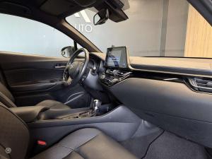 Серый Тойота C-HR 2018 в Каунас, объемом двигателя 1.80 л и пробегом 124 тыс. км за 17990 €, фото 19 на AUTOMOTO.COM.LV