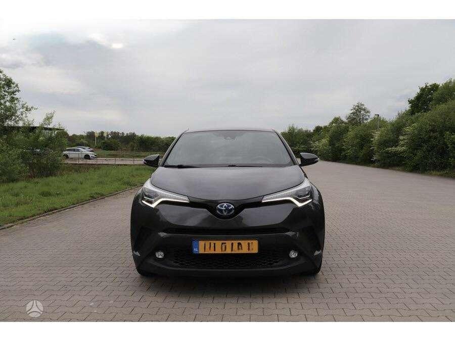 Серый Тойота C-HR 2018 в Каунас, объемом двигателя 1.80 л и пробегом 192 тыс. км за 16250 €, фото 5 на AUTOMOTO.COM.LV